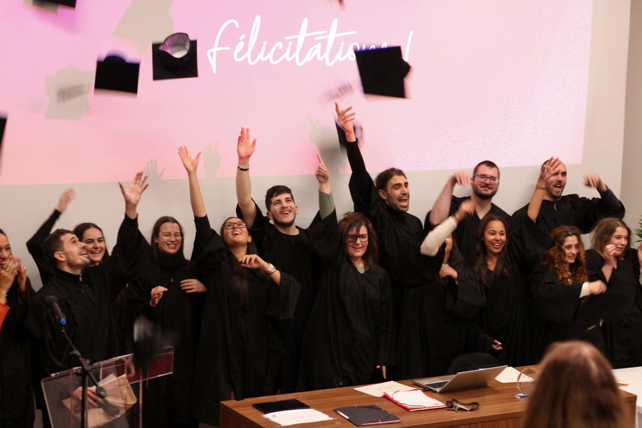 Remise des diplômes des promotions 22-23 et 23-24 de DAEU-B - Service ...